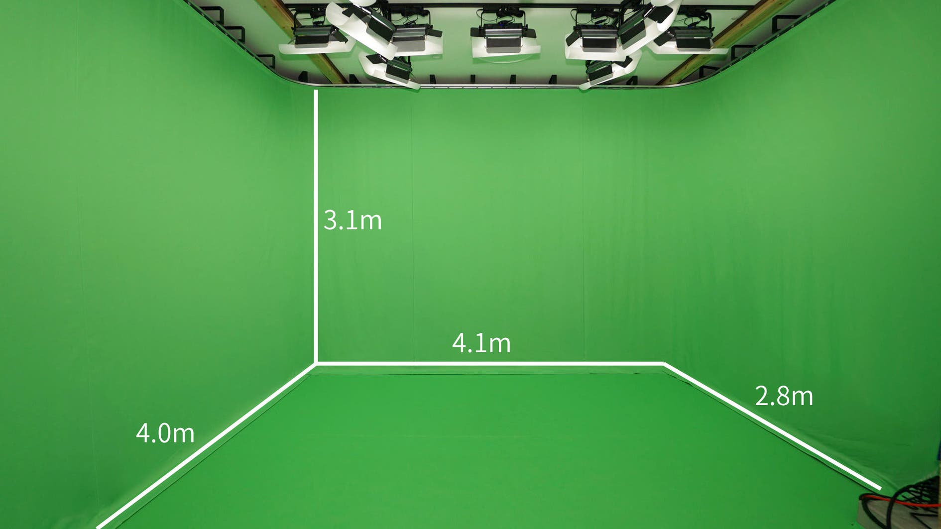 【カフェ併設のレンタル撮影スタジオ】クロマキー常設、スタジオまで車寄せOK！・バイク撮影可！の写真14