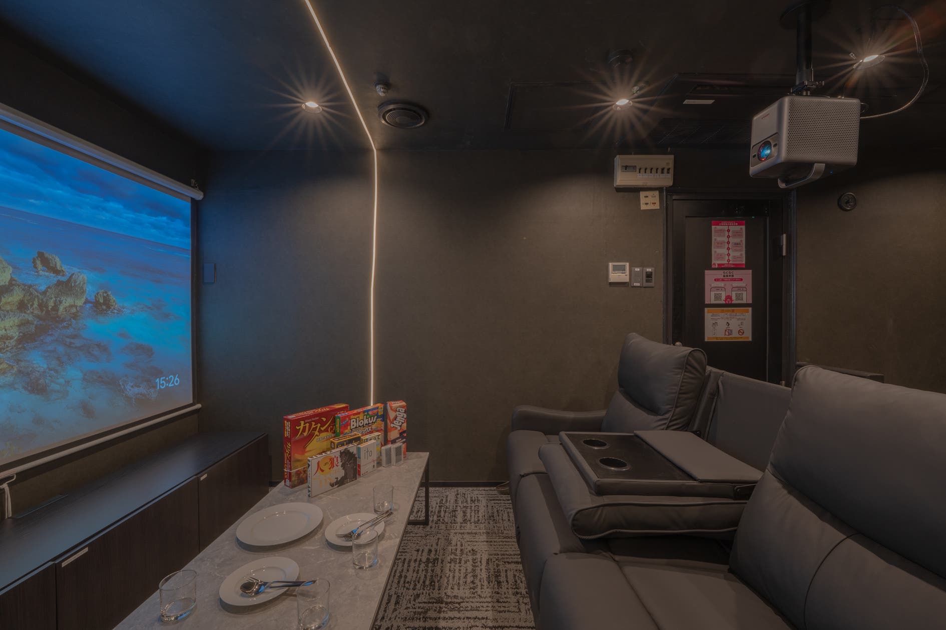 スペモシネマ🎬️すすきの駅5分🍷ゴミ無料👌🏻プロジェクター🎥映画🍿ゲーム🎮722_SpemoCINEMA札幌2ndの写真3