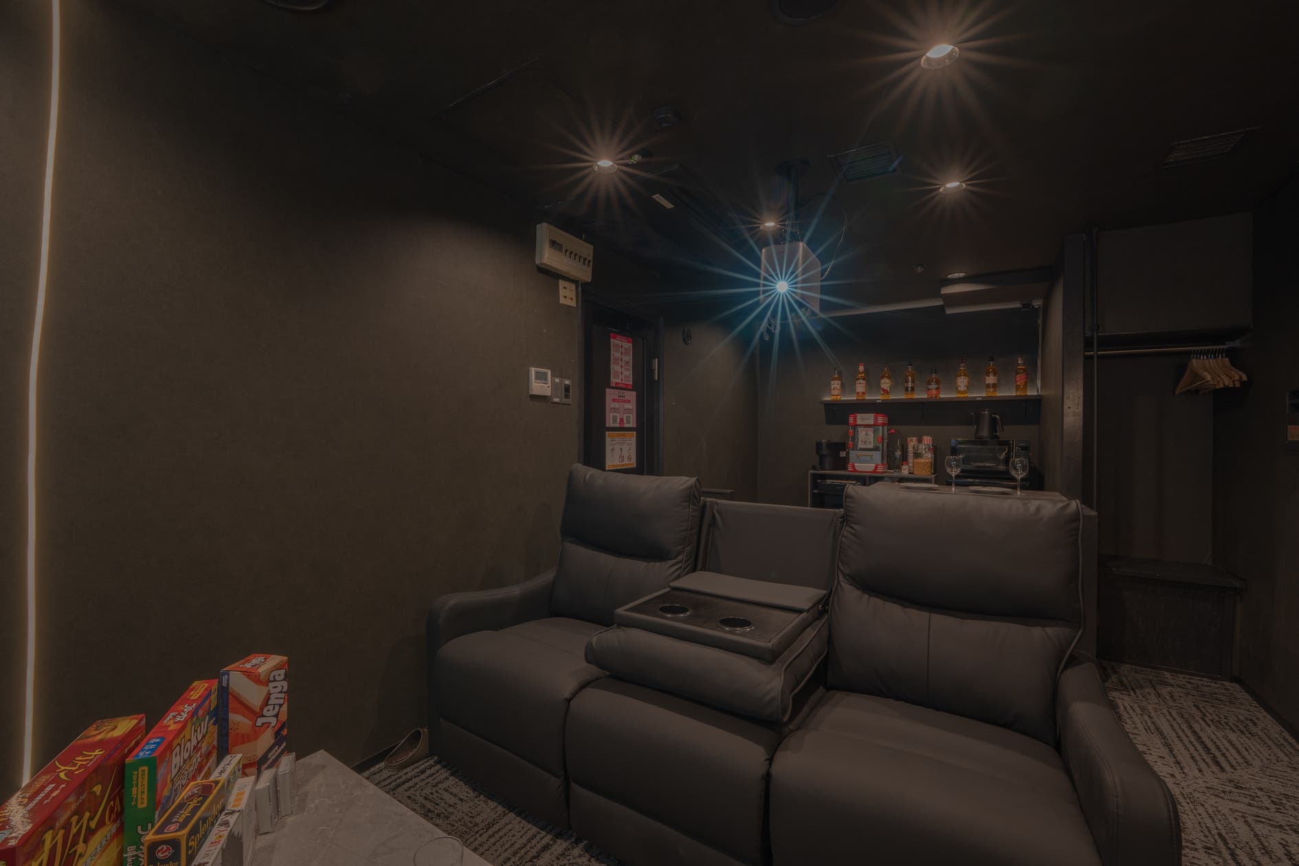 スペモシネマ🎬️すすきの駅5分🍷ゴミ無料👌🏻プロジェクター🎥映画🍿ゲーム🎮722_SpemoCINEMA札幌2ndの写真6