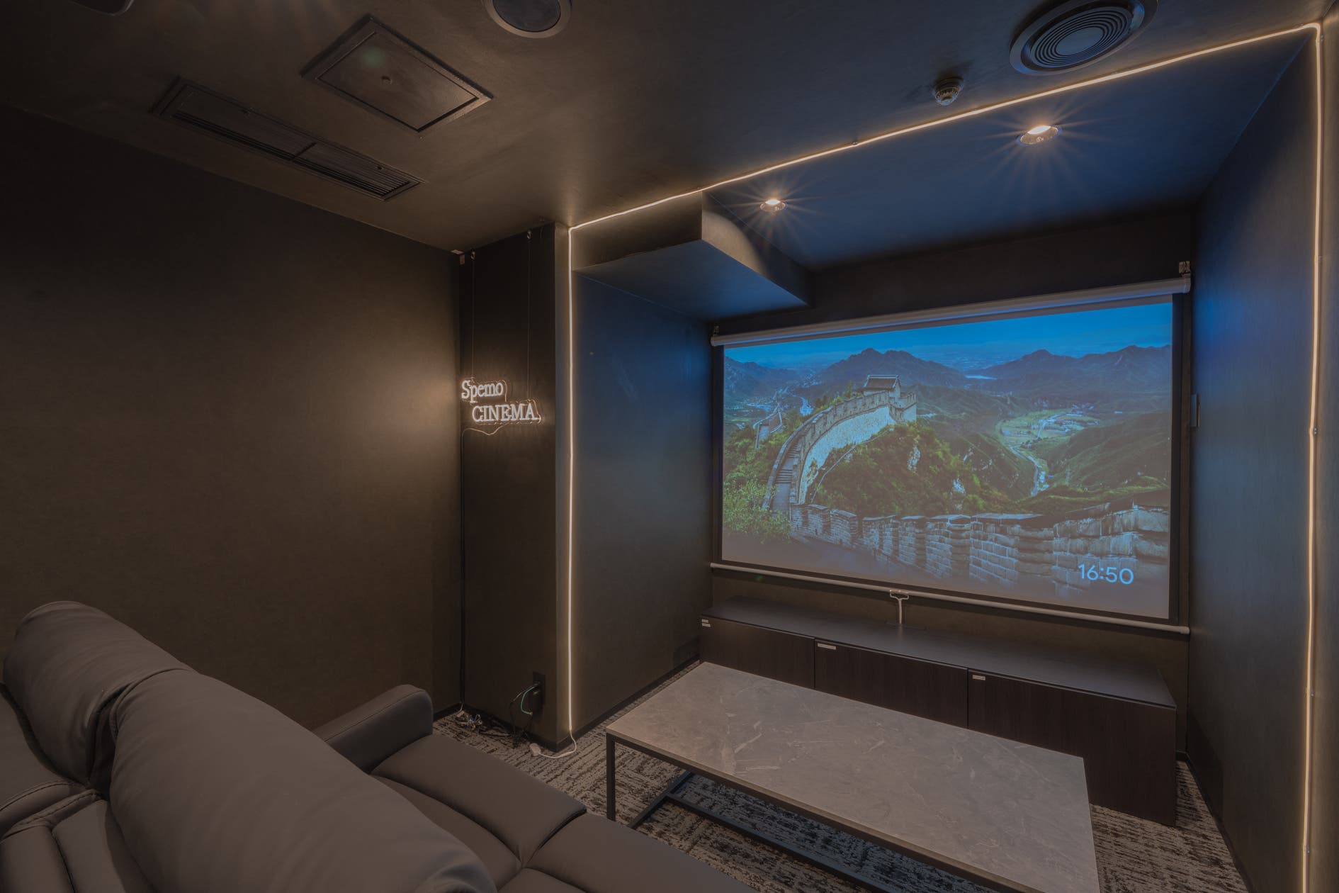 スペモシネマ🎬️すすきの駅5分🍷ゴミ無料👌🏻プロジェクター🎥映画🍿ゲーム🎮722_SpemoCINEMA札幌2ndの写真11