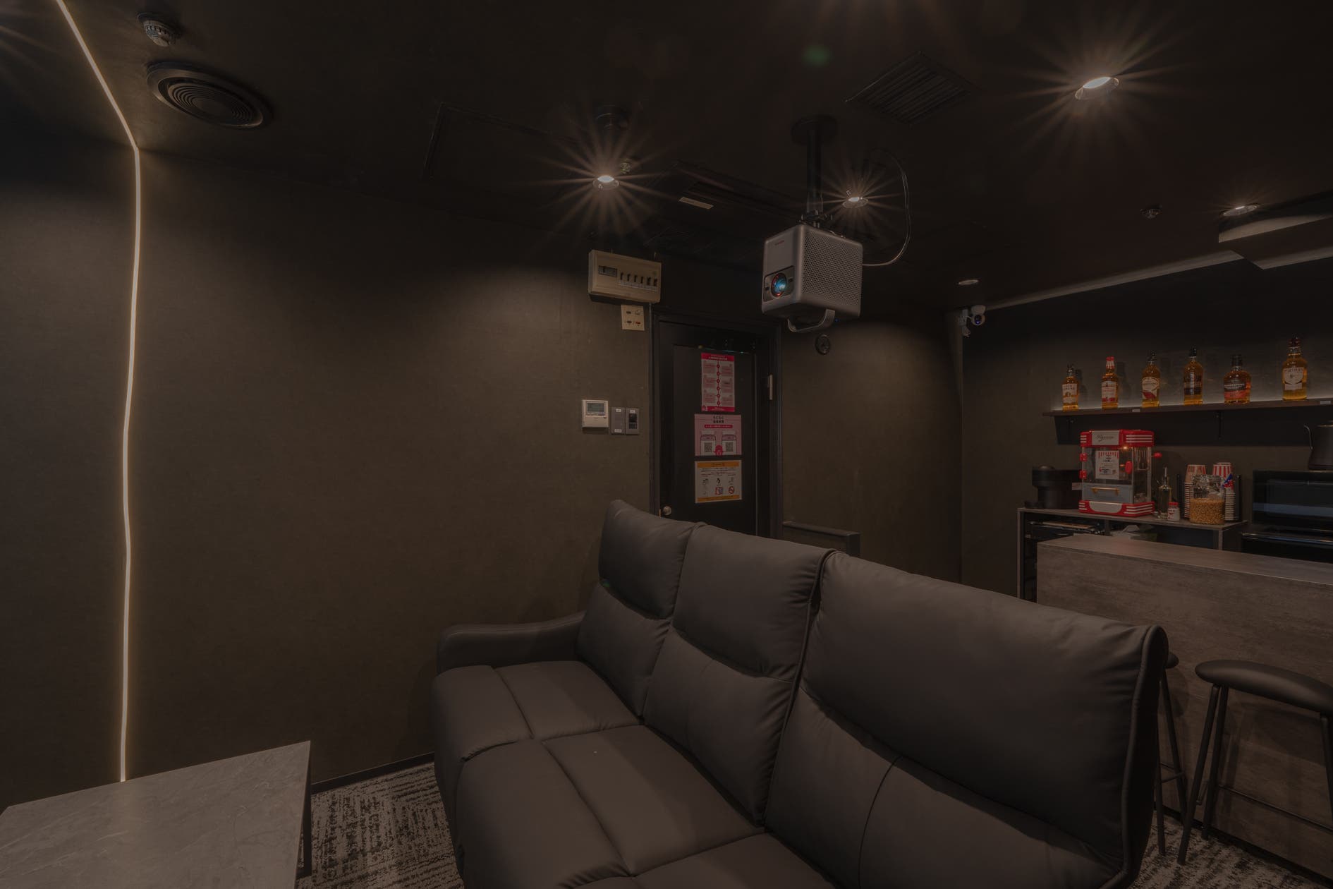 スペモシネマ🎬️すすきの駅5分🍷ゴミ無料👌🏻プロジェクター🎥映画🍿ゲーム🎮722_SpemoCINEMA札幌2ndの写真13