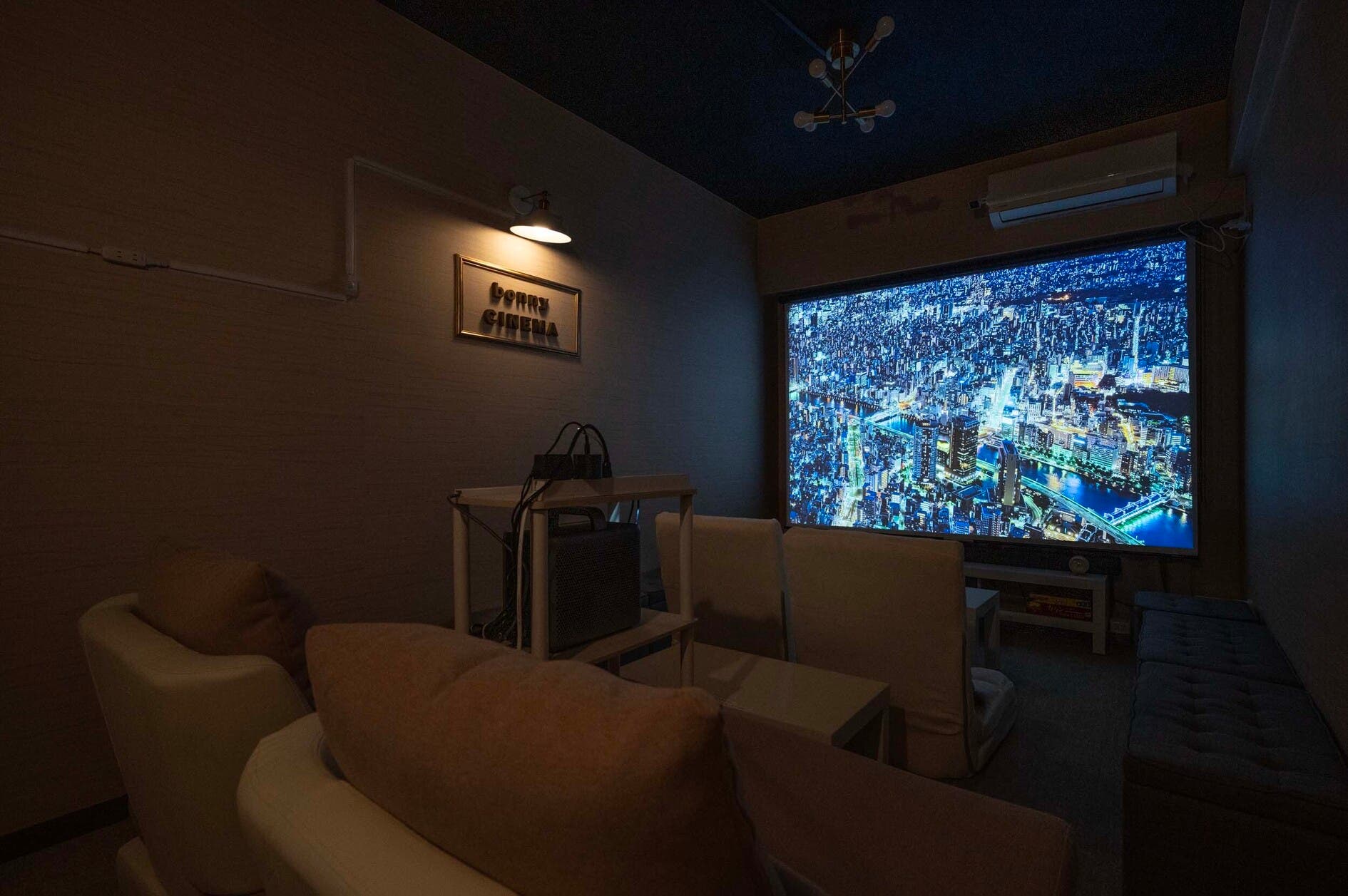 セレコレ🌳価格破壊💰最大12名🉐ｼｱﾀｰ✨ﾌﾟﾛｼﾞｪｸﾀ📽️映画🐈‍⬛デート💓ゲーム🎮女子会💗bonny五反田の写真1