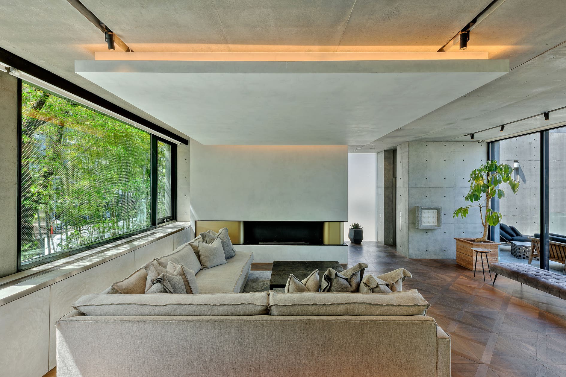 【表参道】オフサイトミーティング・交流会利用多数！ プロジェクター完備でプレゼンや勉強会・研修などでご利用いただいております。の写真4