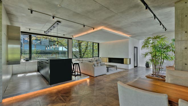 【表参道】オフサイトミーティング・交流会利用多数! プロジェクター完備でプレゼンや勉強会・研修などでご利用いただいております。の写真7