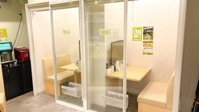 【池袋駅徒歩1分|24時間営業|5Sブース】高速Wi-Fi/31.5型モニター/充電/web商談・面接・MTG・テレワーク等の写真13