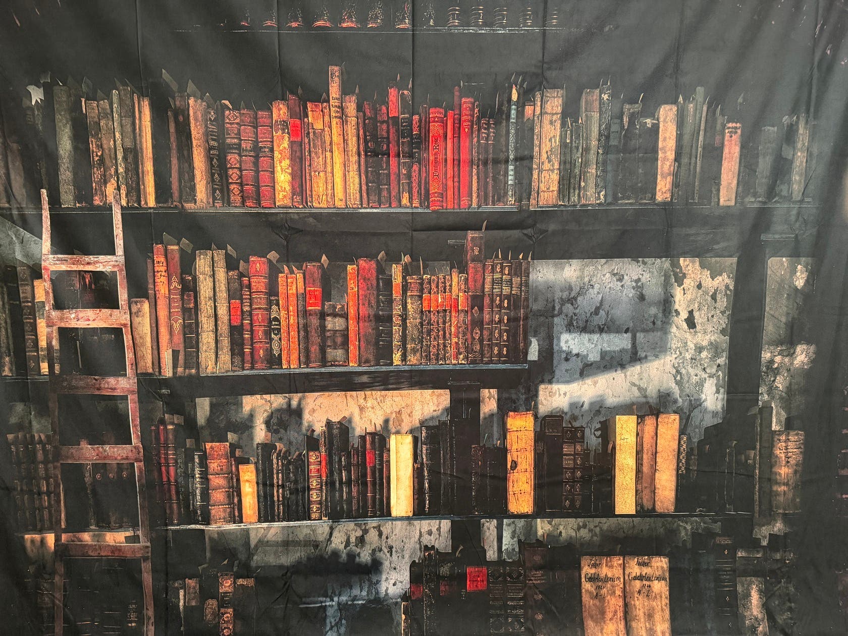 【中野新橋駅徒歩1分】自然光、完全暗室可能、多数の背景布、アンティーク家具・アーティシャルフラワーの充実した撮影スタジオの写真25