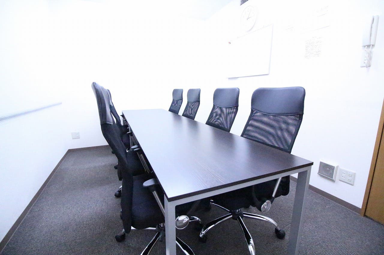 【東京駅・日本橋駅2分】完全個室！PC・プロジェクター・プリンター・コピー機・WiFi全て無料！ふれあい貸し会議室 八重洲No1の写真3