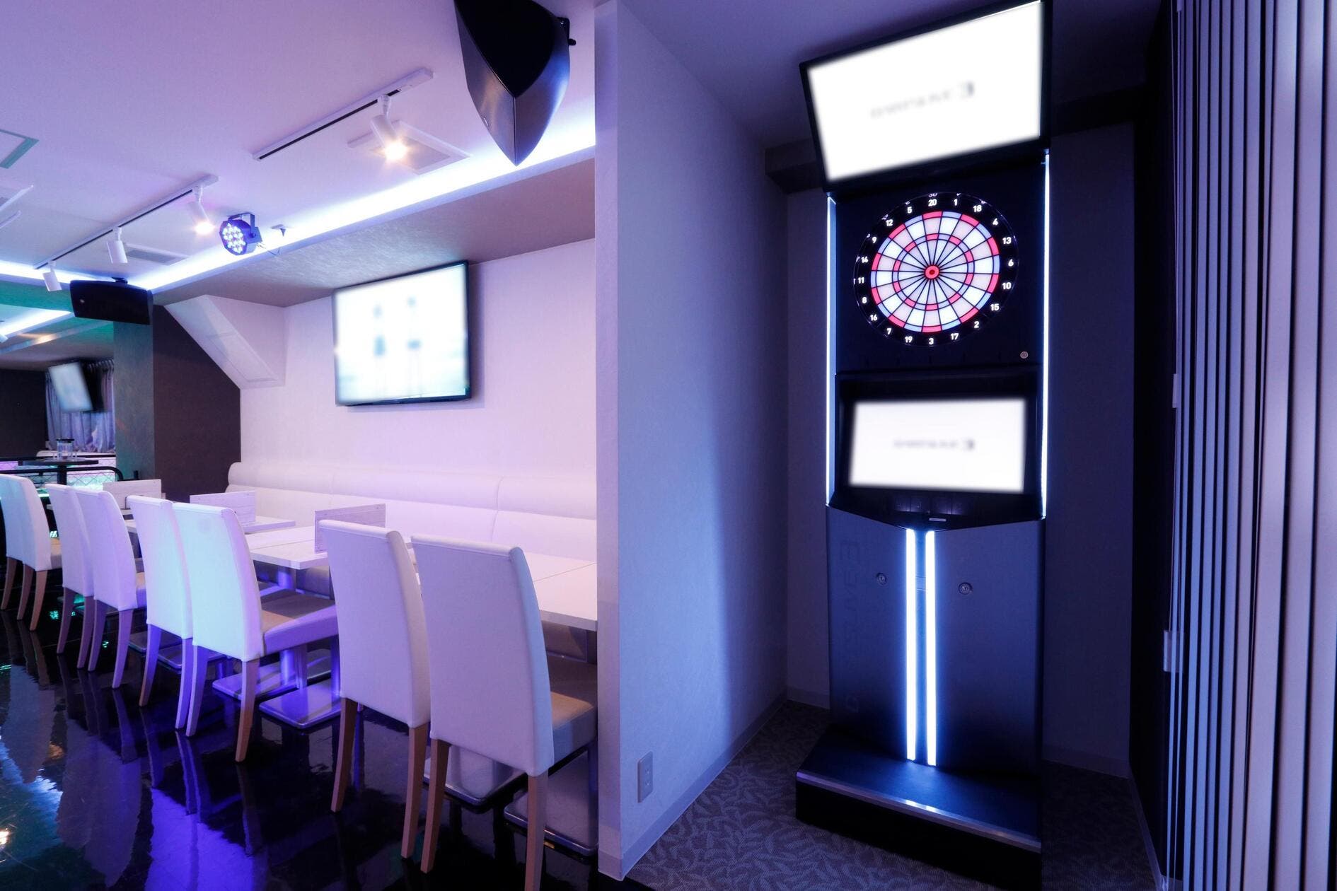 新宿貸切｜ダーツ4台・DJブース完備｜打ち上げ・二次会｜最大70名の写真8