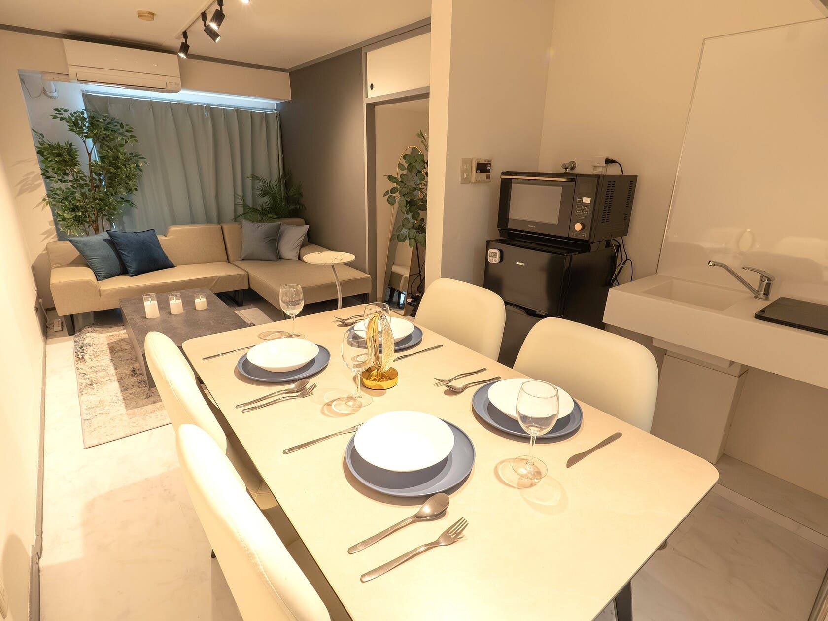 【新大久保駅 徒歩5分】女子会・推し活◎デート・誕生日会✨飲み会・歓送迎会🌟大画面プロジェクター・映画鑑賞🎥コスプレ撮影📷の写真5