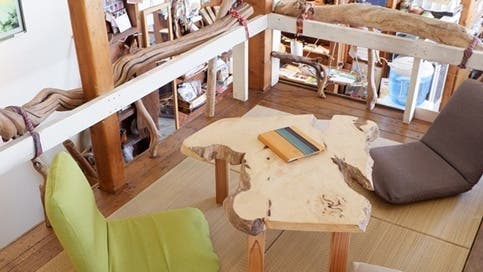 下北沢駅から徒歩5分のカフェの写真1