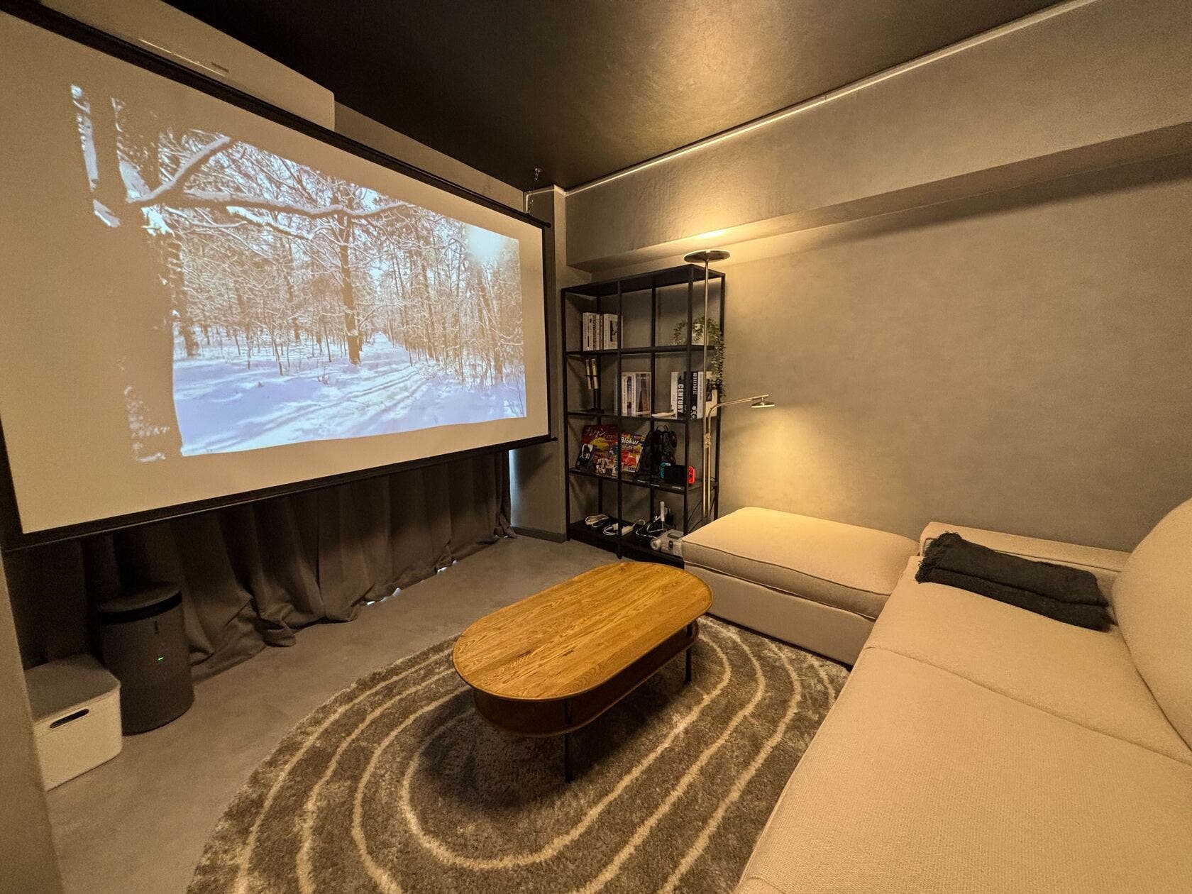 スペモ🏠駅徒歩2分🚶歓送迎会🎊おうちカラオケ🎤パーティー🥂プロジェクター🎥映画鑑賞🎬859_LIVING新宿の写真4