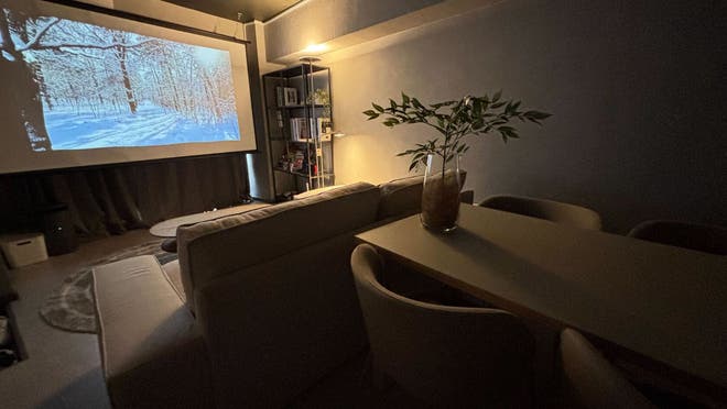 スペモ🏠駅徒歩2分🚶歓送迎会🎊おうちカラオケ🎤パーティー🥂プロジェクター🎥映画鑑賞🎬859_LIVING新宿の写真2