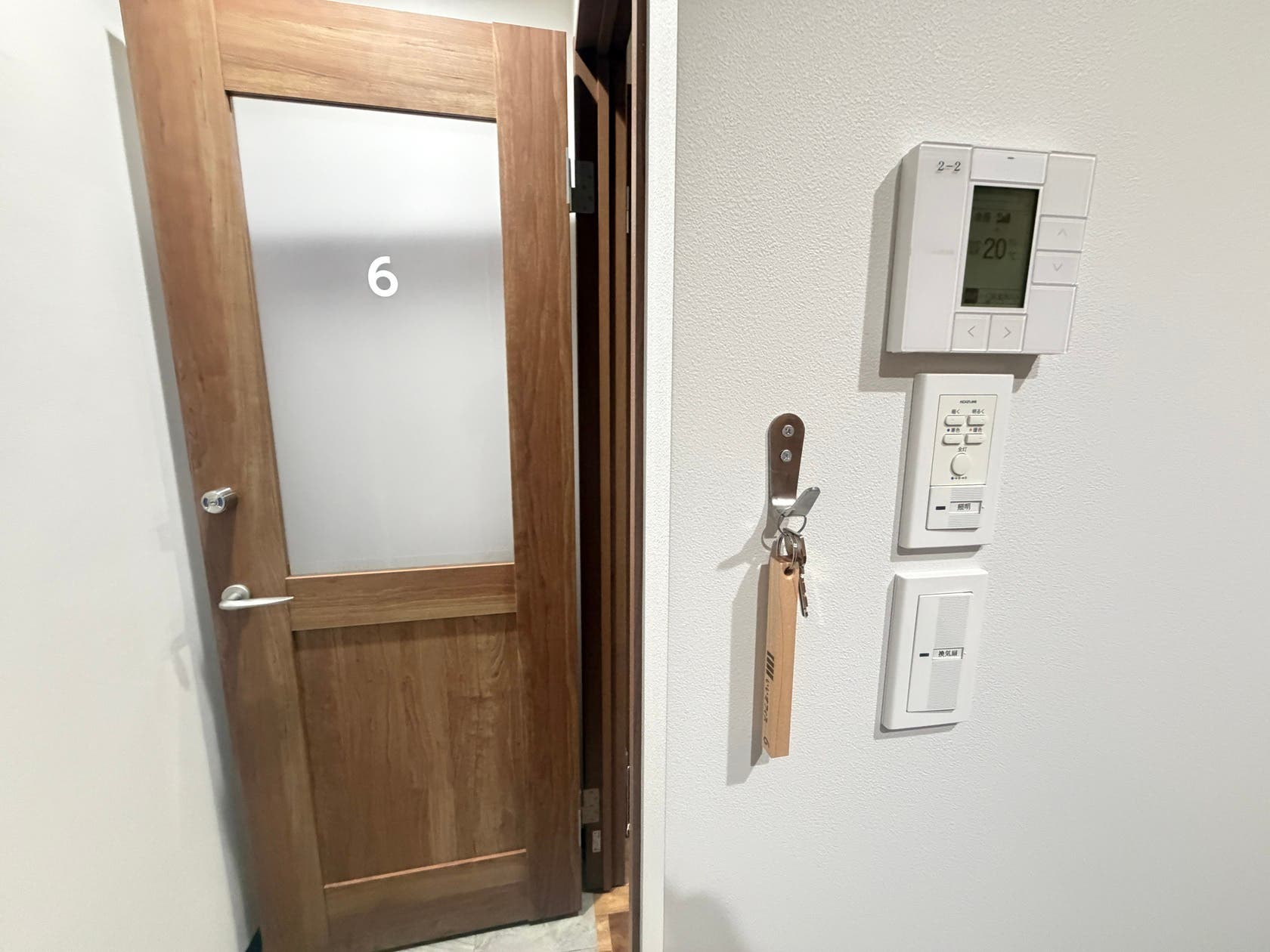 【柏駅から徒歩1分】モニター・フリードリンク付き4名会議室（Room C）の写真5