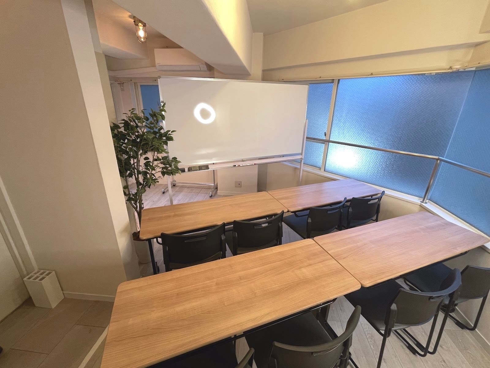 ＜ミニマルオフィス大曽根＞4名収容完全個室✨光回線Wi-Fi📶ホワイトボード📝会議/商談/テレワーク/作業の写真10