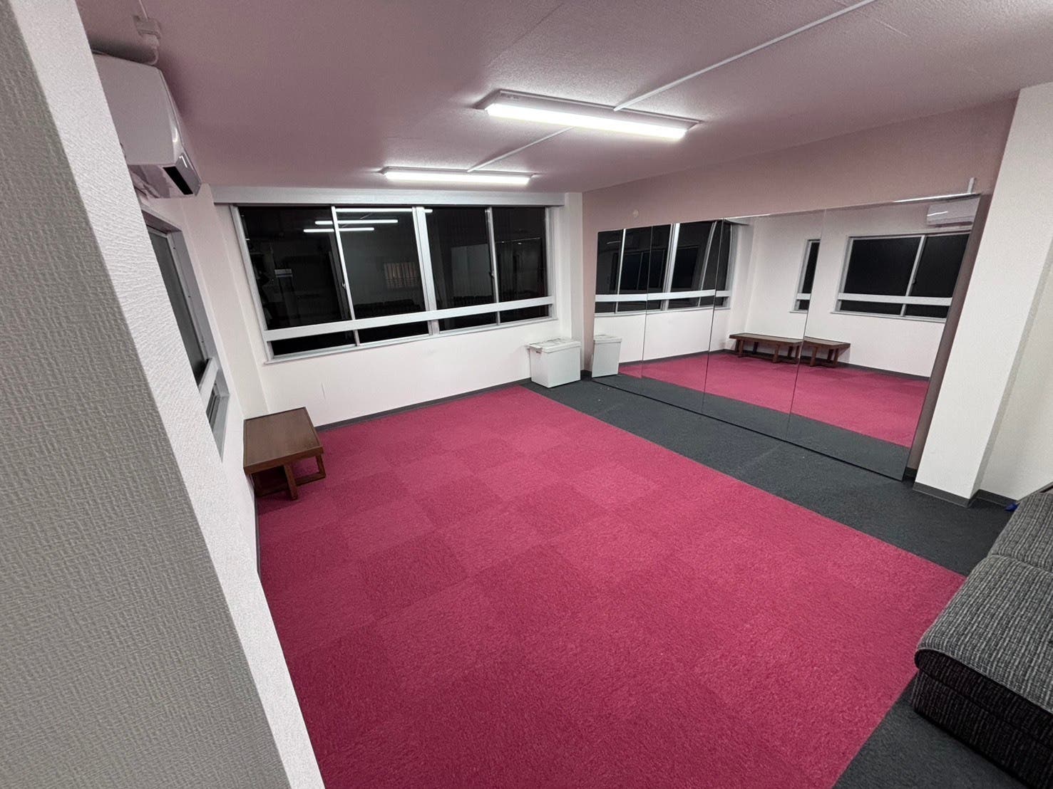 《 人形町駅から１分 》　ダンス・ヨガスタジオ　【4/25～】の写真1