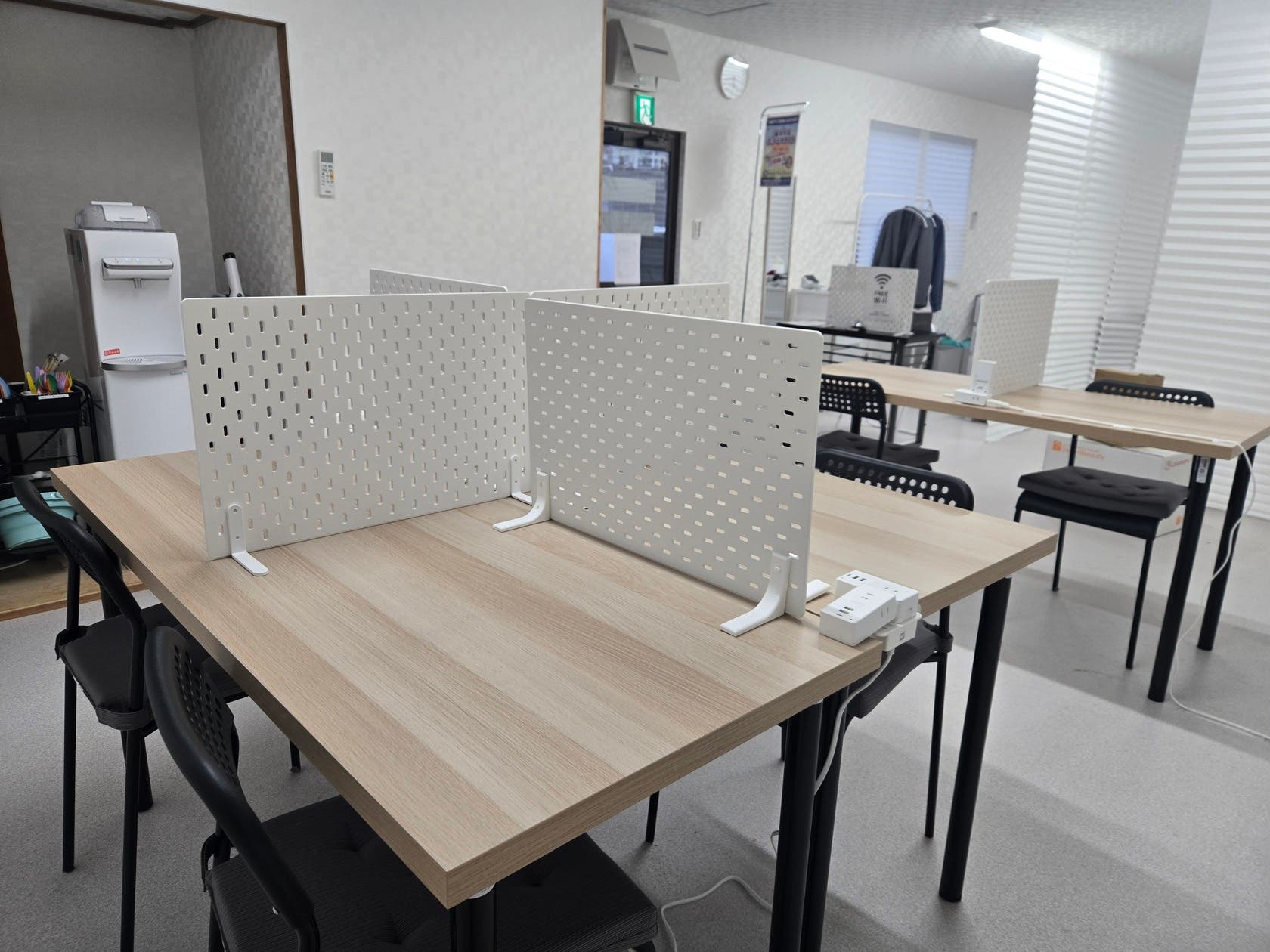 藤枝市岡部地区初！飲食持ち込み可！！イートインOKワークスペース Wi-Fi・コンセント・充電設備ありの写真5