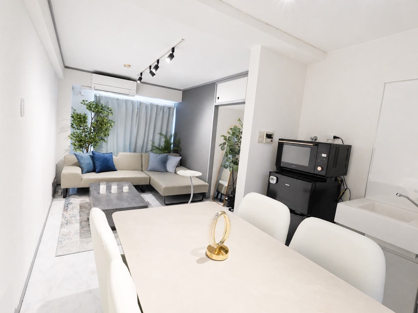 【新大久保駅 徒歩5分】女子会・推し活◎デート・誕生日会✨飲み会・歓送迎会🌟大画面プロジェクター・映画鑑賞🎥コスプレ撮影📷の写真6