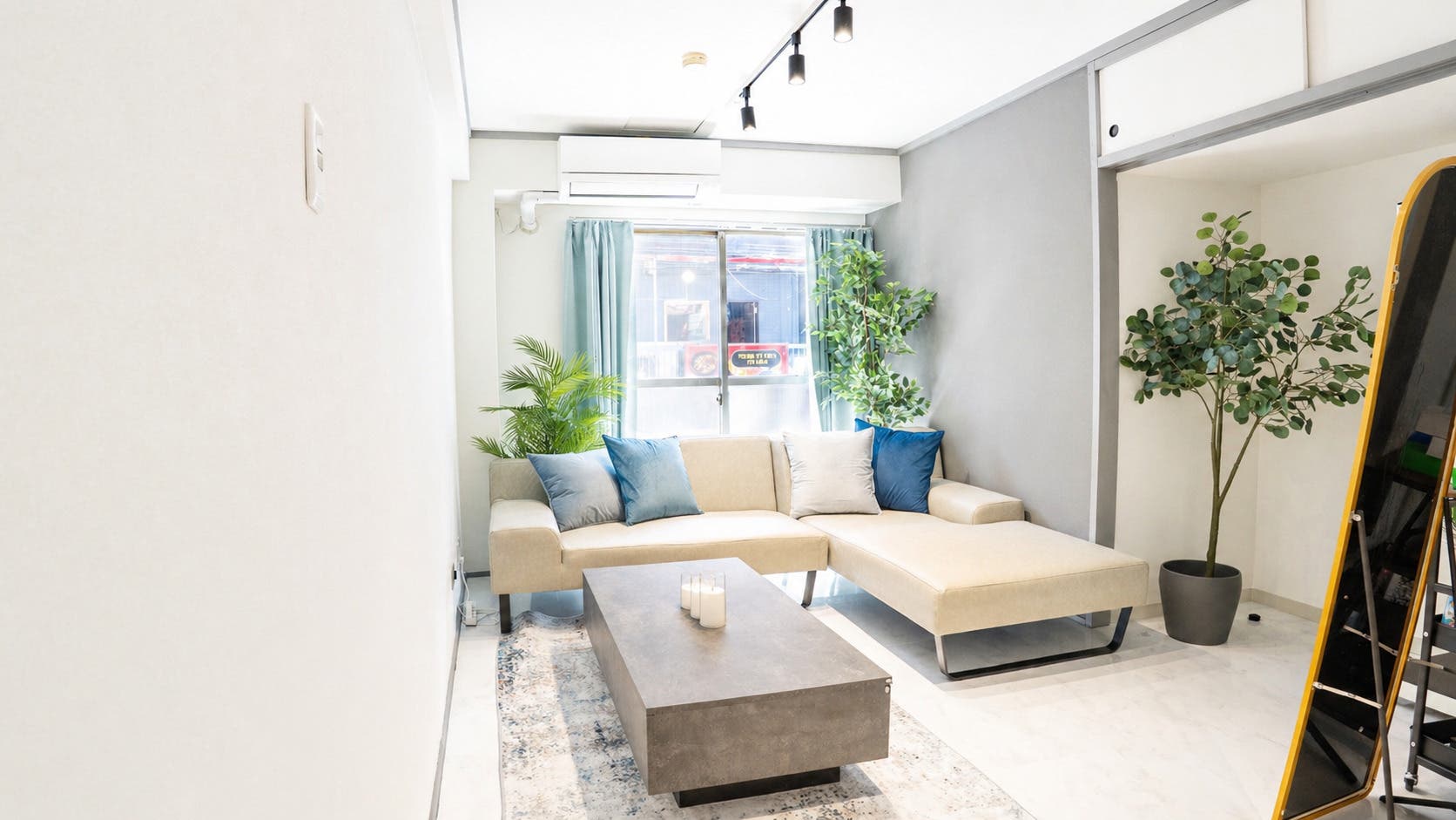 【新大久保駅 徒歩5分】女子会・推し活◎デート・誕生日会✨飲み会・歓送迎会🌟大画面プロジェクター・映画鑑賞🎥コスプレ撮影📷の写真2