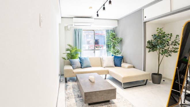 【新大久保駅 徒歩5分】女子会・推し活◎デート・誕生日会✨飲み会・歓送迎会🌟大画面プロジェクター・映画鑑賞🎥コスプレ撮影📷の写真2