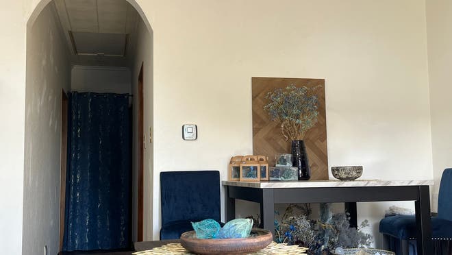 光と余白、青の気配がある静かな空間。の写真5