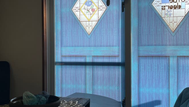 光と余白、青の気配がある静かな空間。の写真6