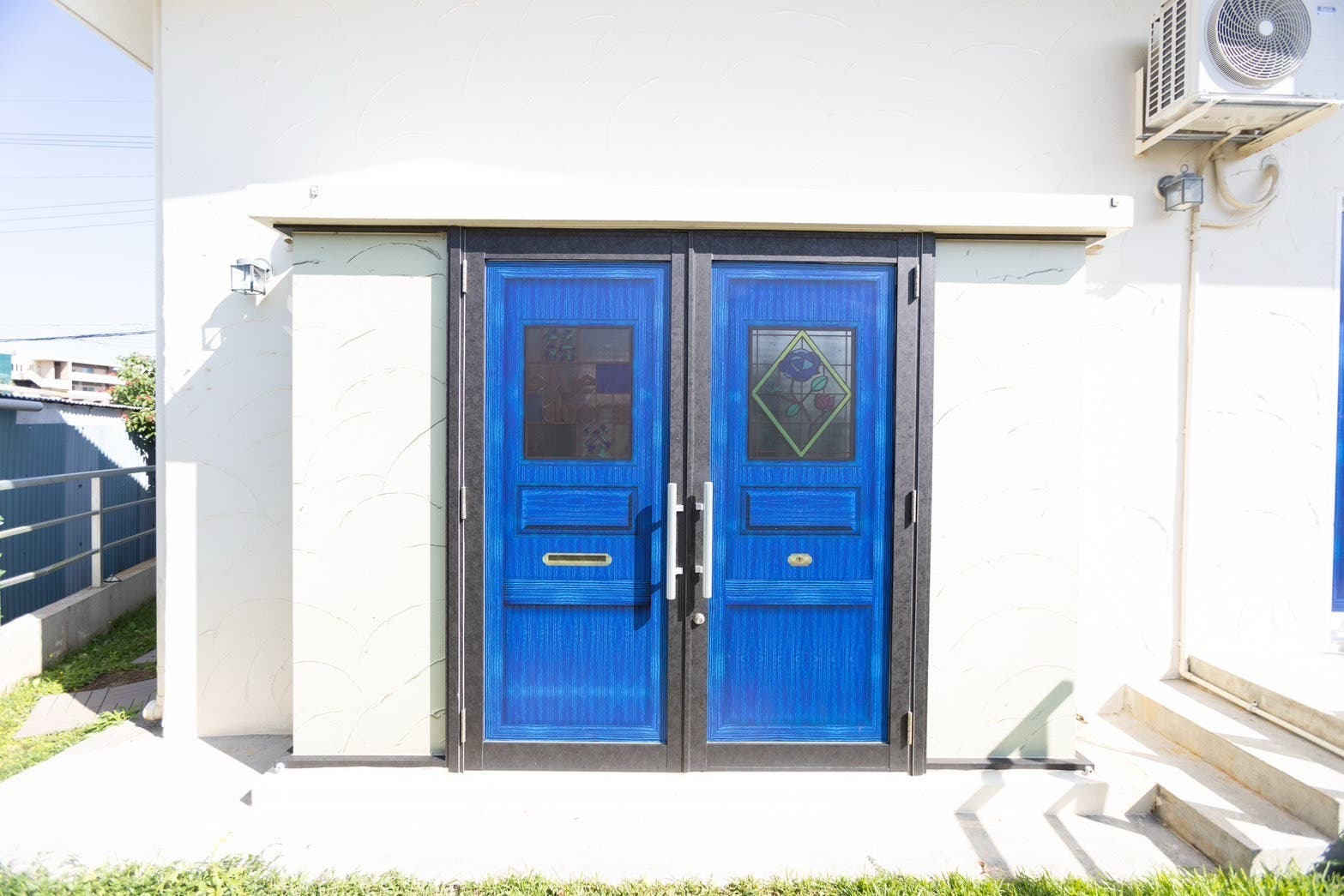 光と余白、青の気配がある静かな空間。の写真7