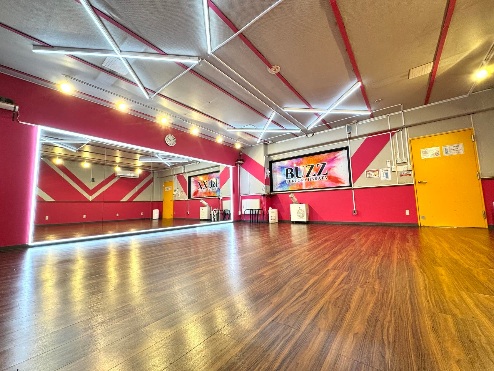 【BUZZ福岡博多】Aスタジオの写真1