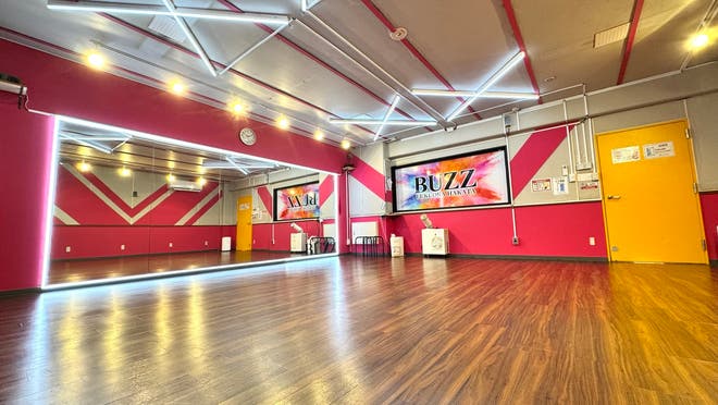 【BUZZ福岡博多】Aスタジオの写真1