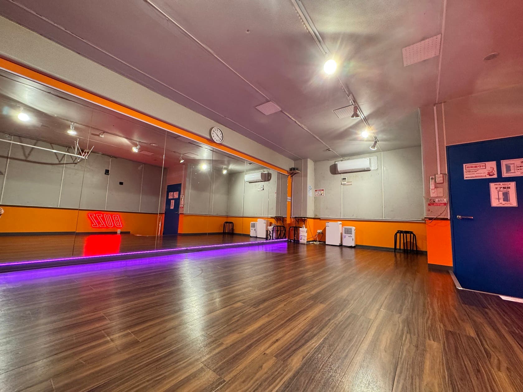 【BUZZ福岡博多】Bスタジオの写真1