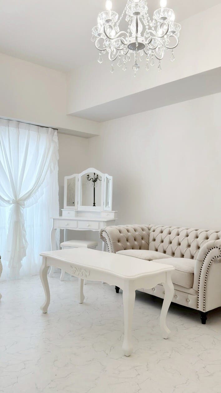     🎀町田駅2分｜推し活・生誕祭にぴったりな白いお部屋の写真2