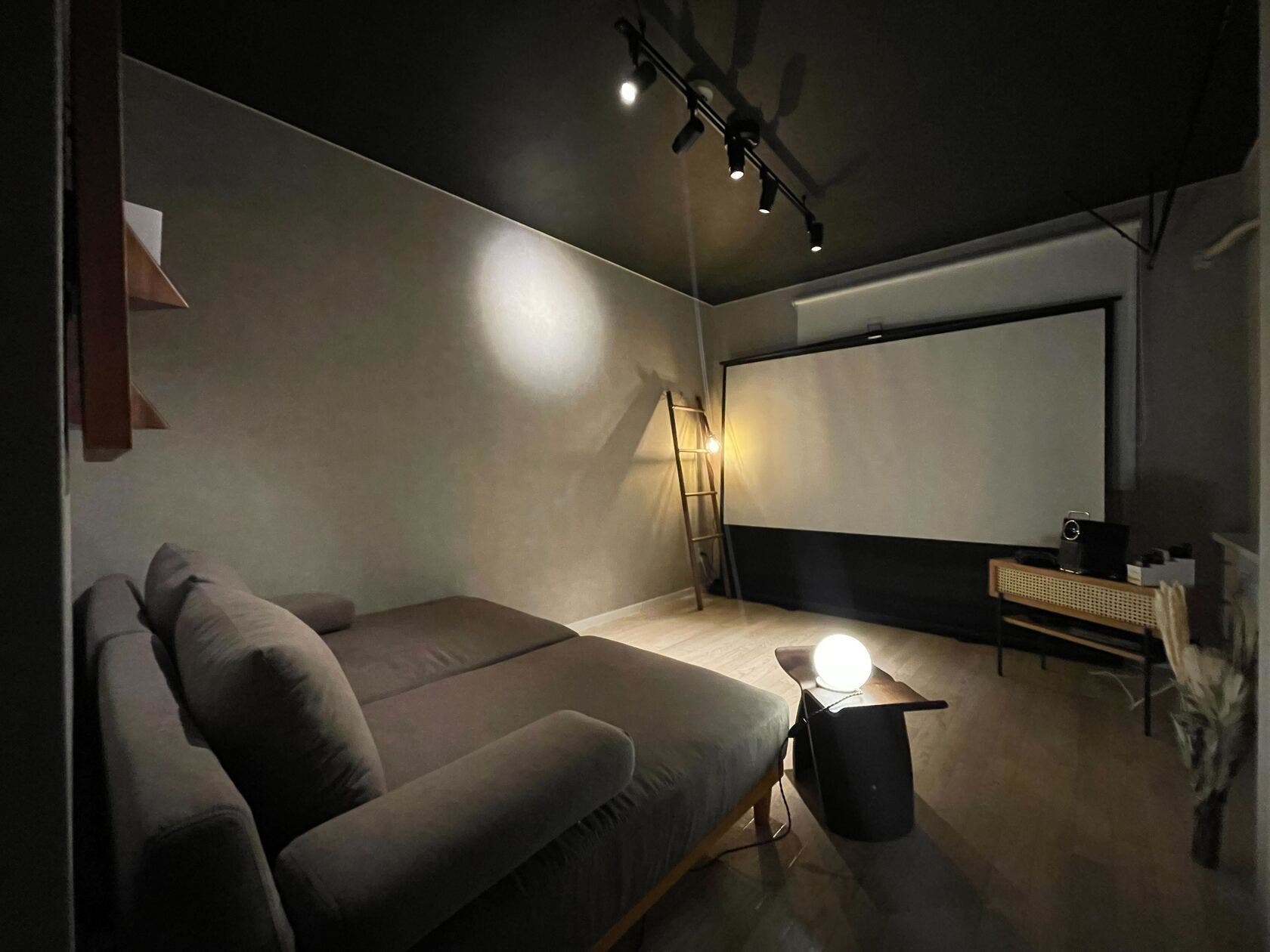 スペモ🥀デート💗プロジェクター🎥記念日🥂女子会💎映画鑑賞🎬️パーティ🥂MV撮影📸863_Atelier心斎橋の写真1