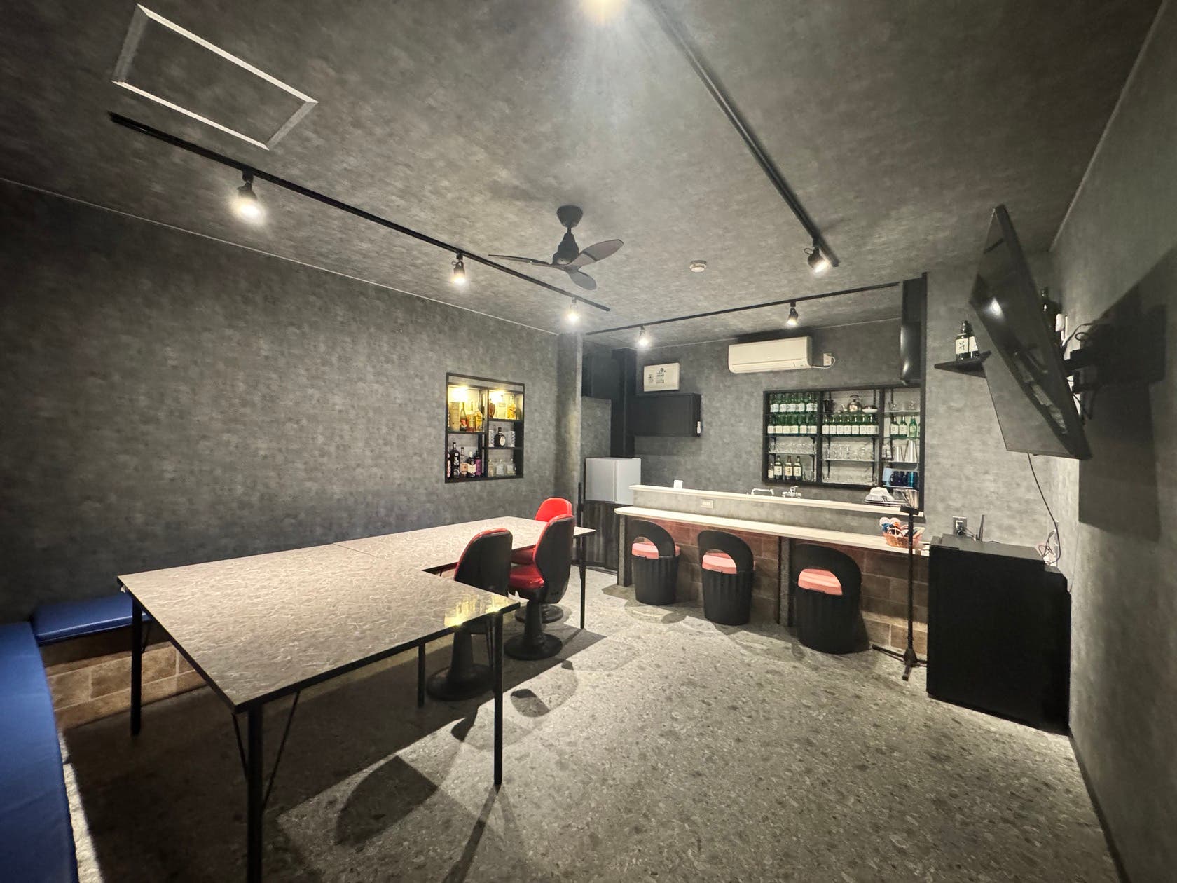 【パーティルーム】＊大人な雰囲気　＊BAR　＊女子会　＊オフ会　＊推し活　＊歓送迎会　＊松本市　＊ライブビューイングの写真1