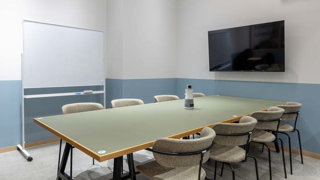 大型モニター付き個室ミーティングルーム!Wi-Fi完備、HDMIも貸出可!会議、大人数での打ち合わせにも最適!の写真2
