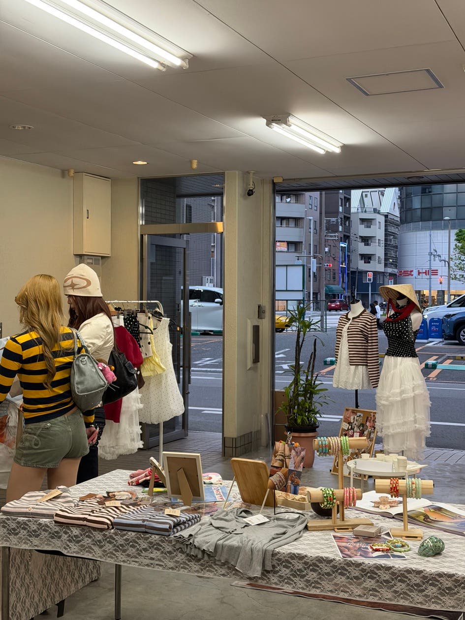 心斎橋から徒歩10分の路面１Fの好立地の写真9