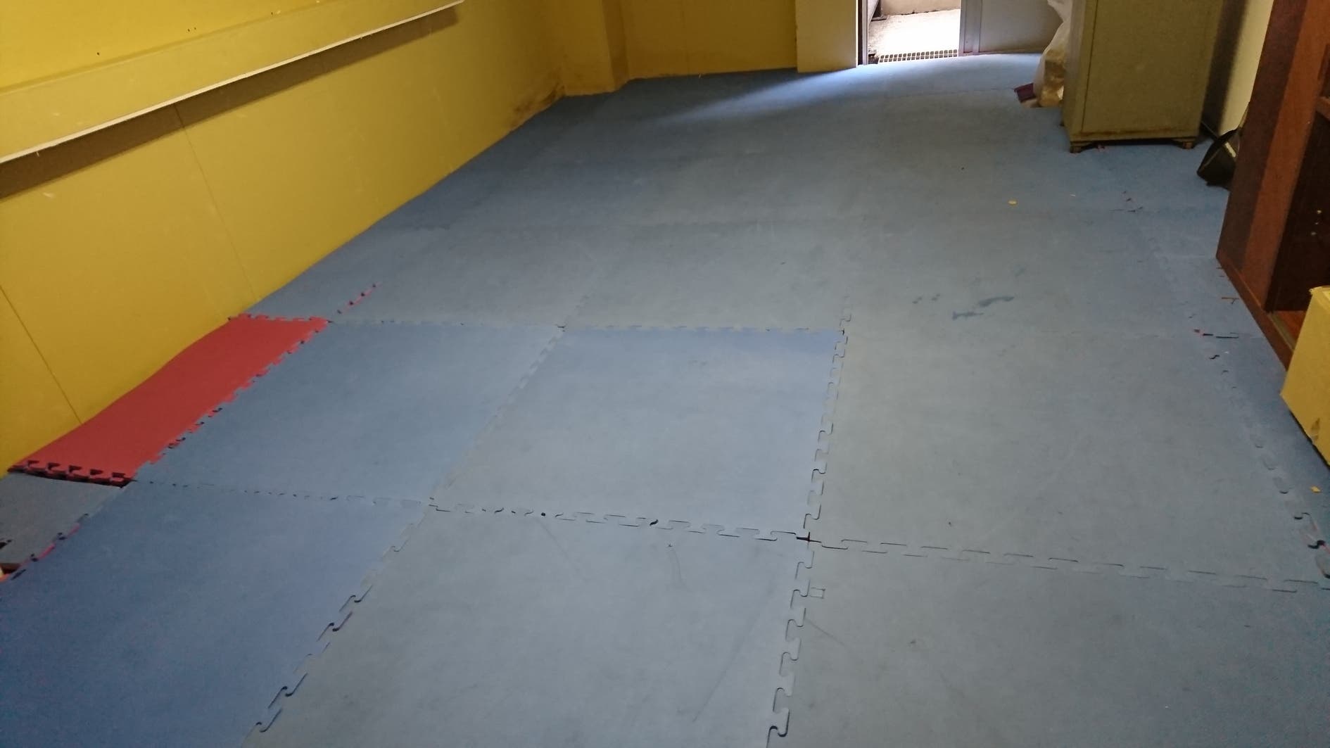 半地下の作業スペースや倉庫の写真3