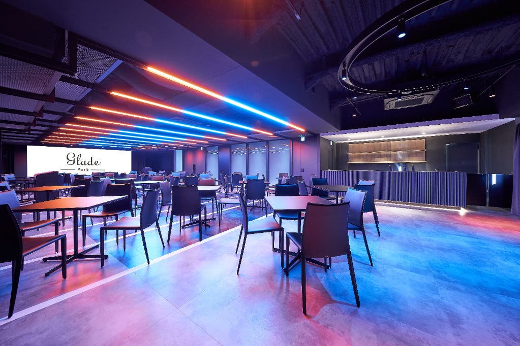 グレパ新橋8F【新橋駅 徒歩1分】パーティ イベント 撮影 ♥控室あり！ 飲食 OK 無料WiFi 駅近★の写真1