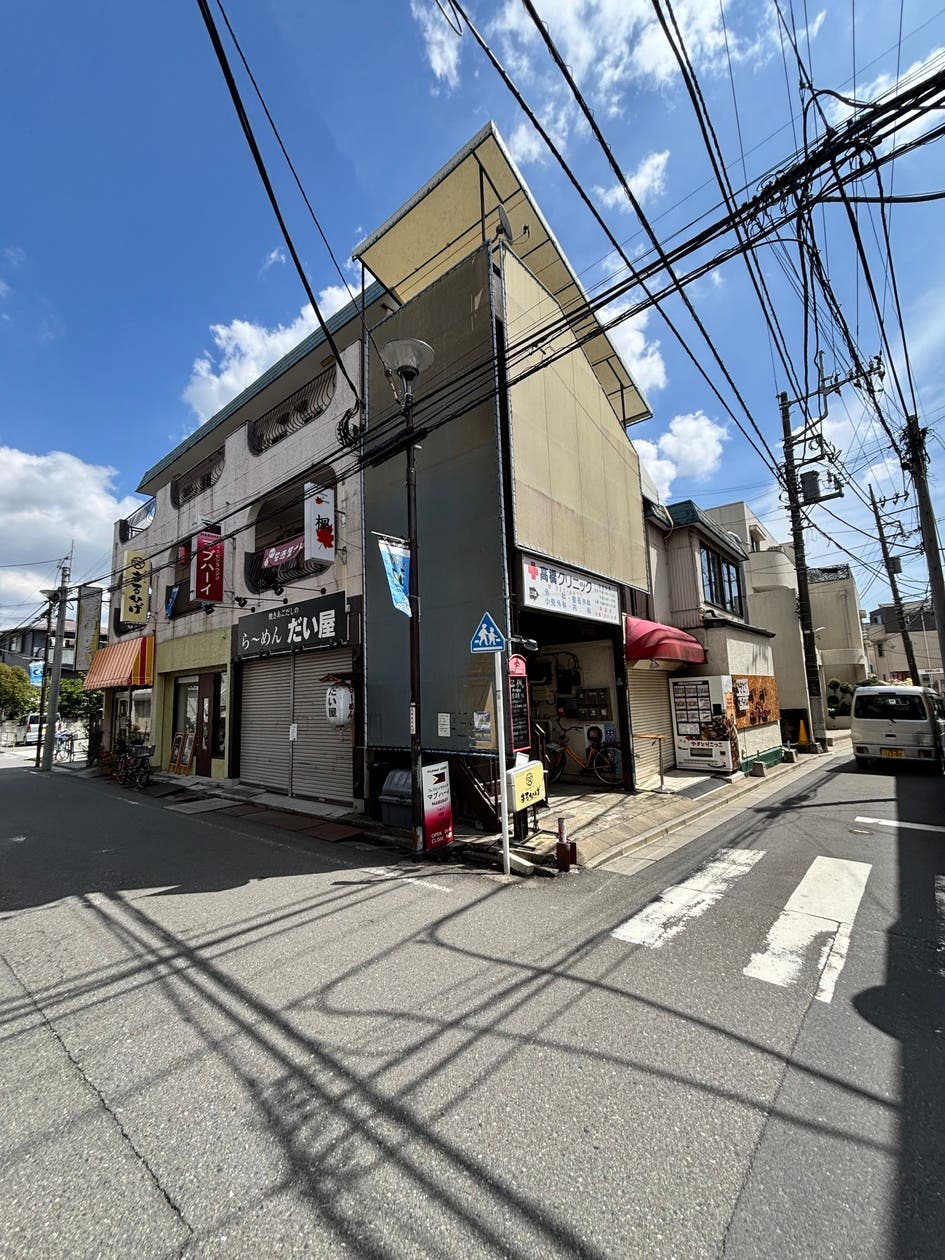 久地駅徒歩２分｜狭小バー・喫煙可・Wi‑Fi有・推し活・撮影の写真2