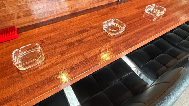 久地駅徒歩2分|狭小バー・喫煙可・Wi‑Fi有・推し活・撮影の写真7