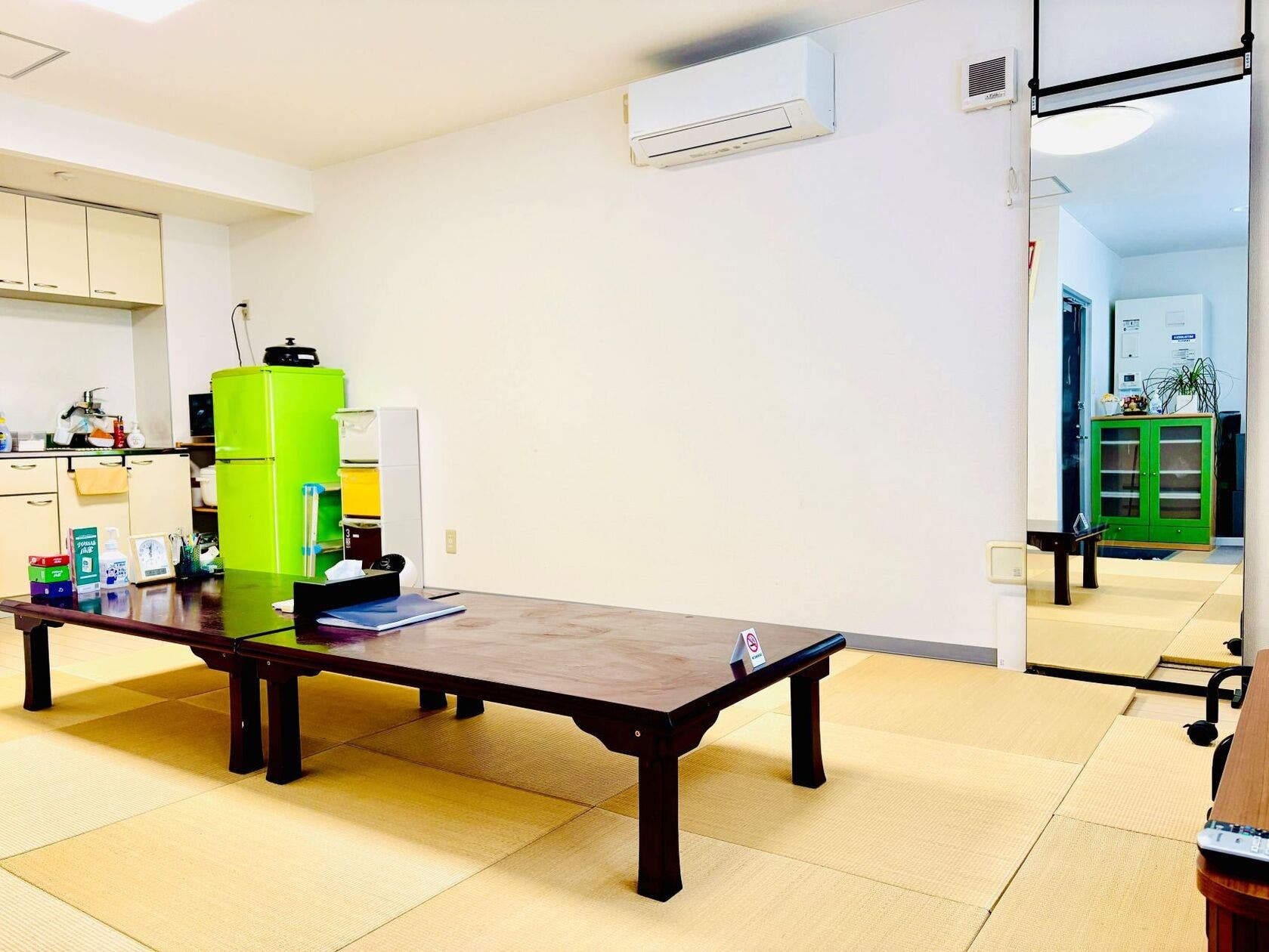 桜装飾🌸（4月末まで）‼　1日プランやリモートワーク向けプラン有　清潔な和室仕様の完全個室スペース　ミッション神田の写真2