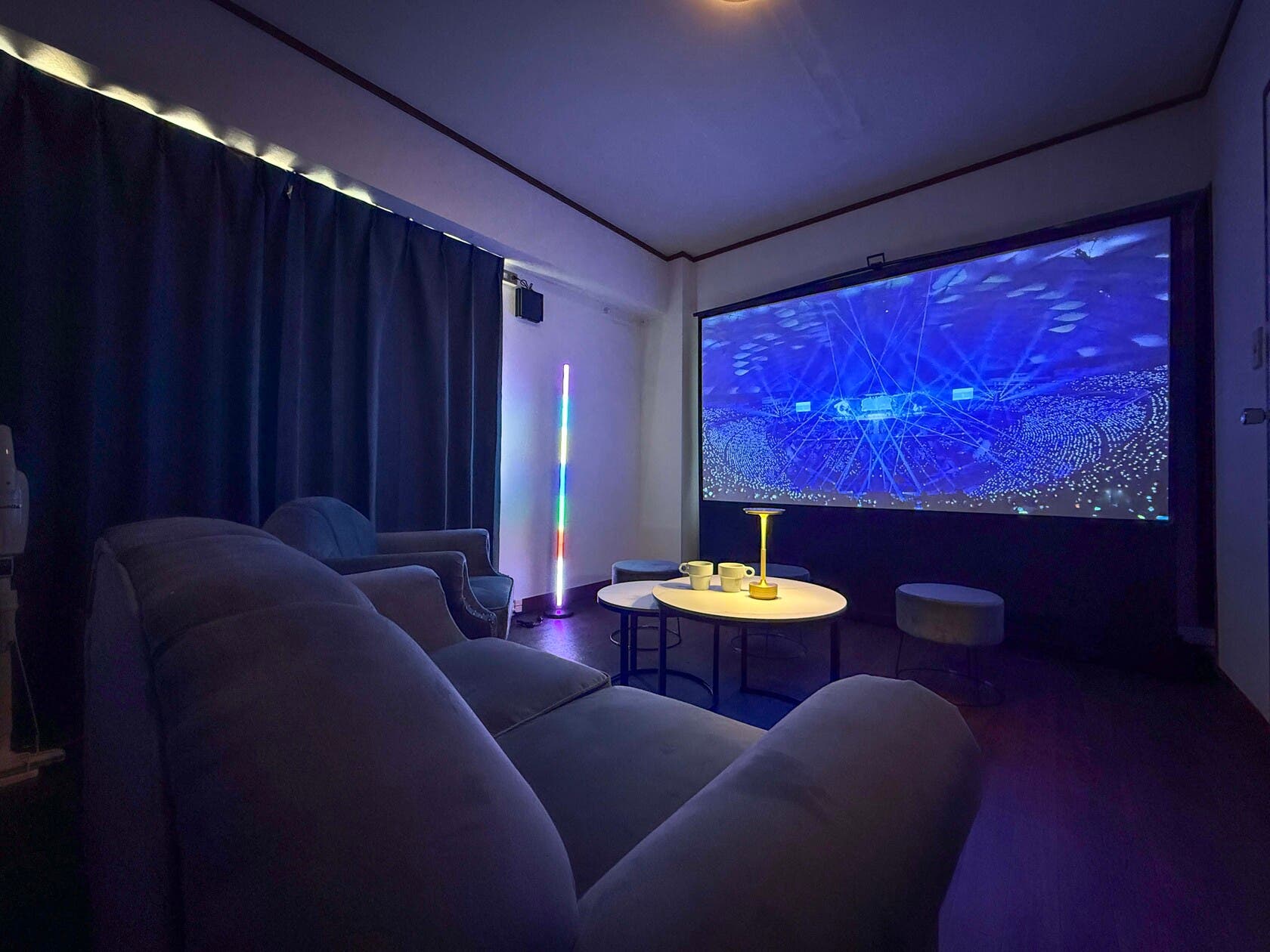 貸切シネマスペース🎞️八王子駅徒歩8分🍿推し活・誕生日・女子会の写真1