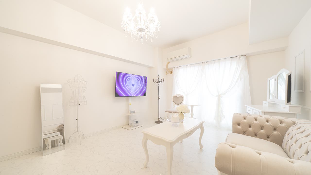     🎀町田駅2分｜推し活・生誕祭にぴったりな白いお部屋の写真24