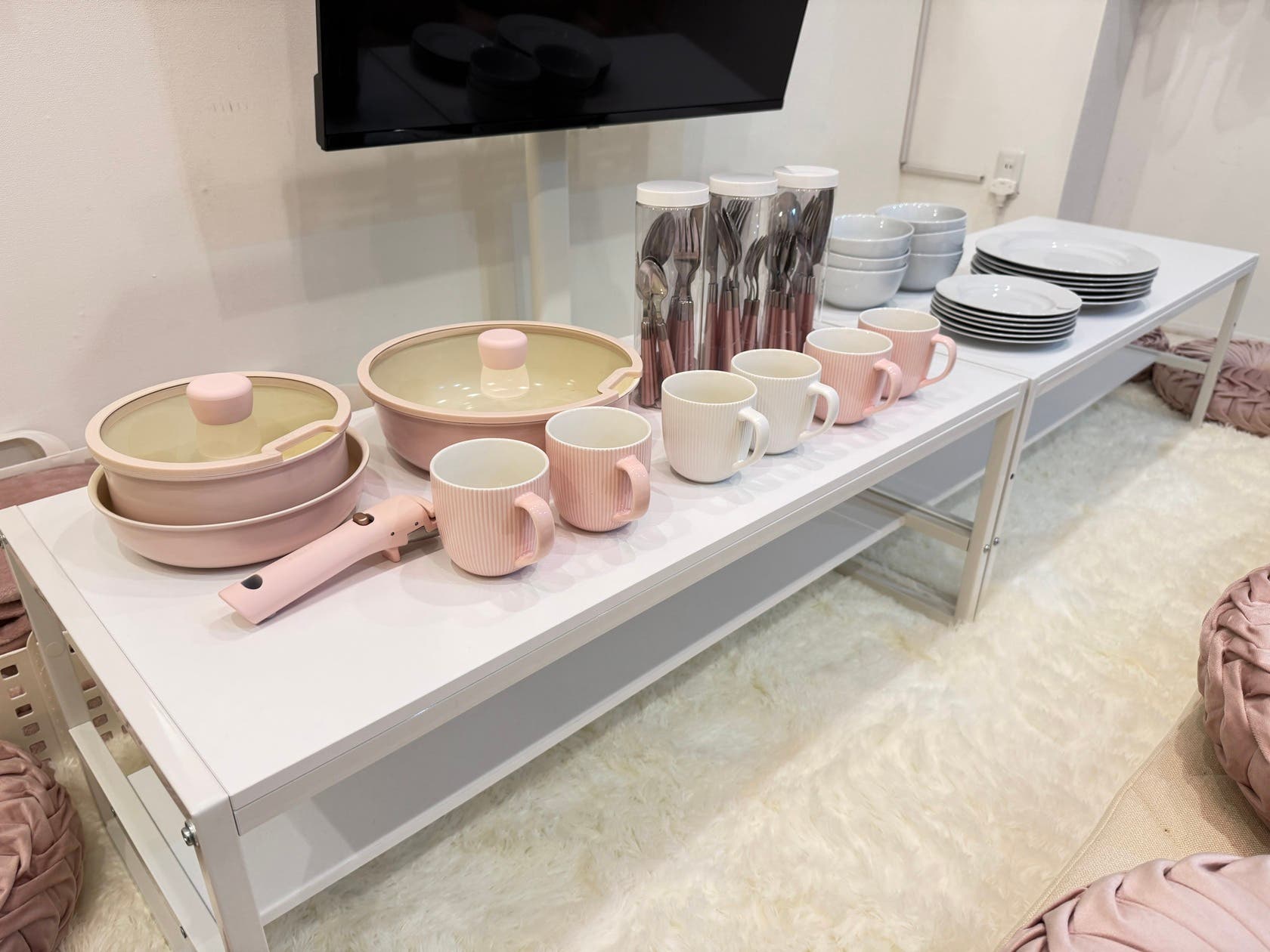 24時間予約可能！シャワールーム・大判ブランケット完備　エステベッド/IH/ホットプレート/調理器具/食器/カトラリー無料の写真4