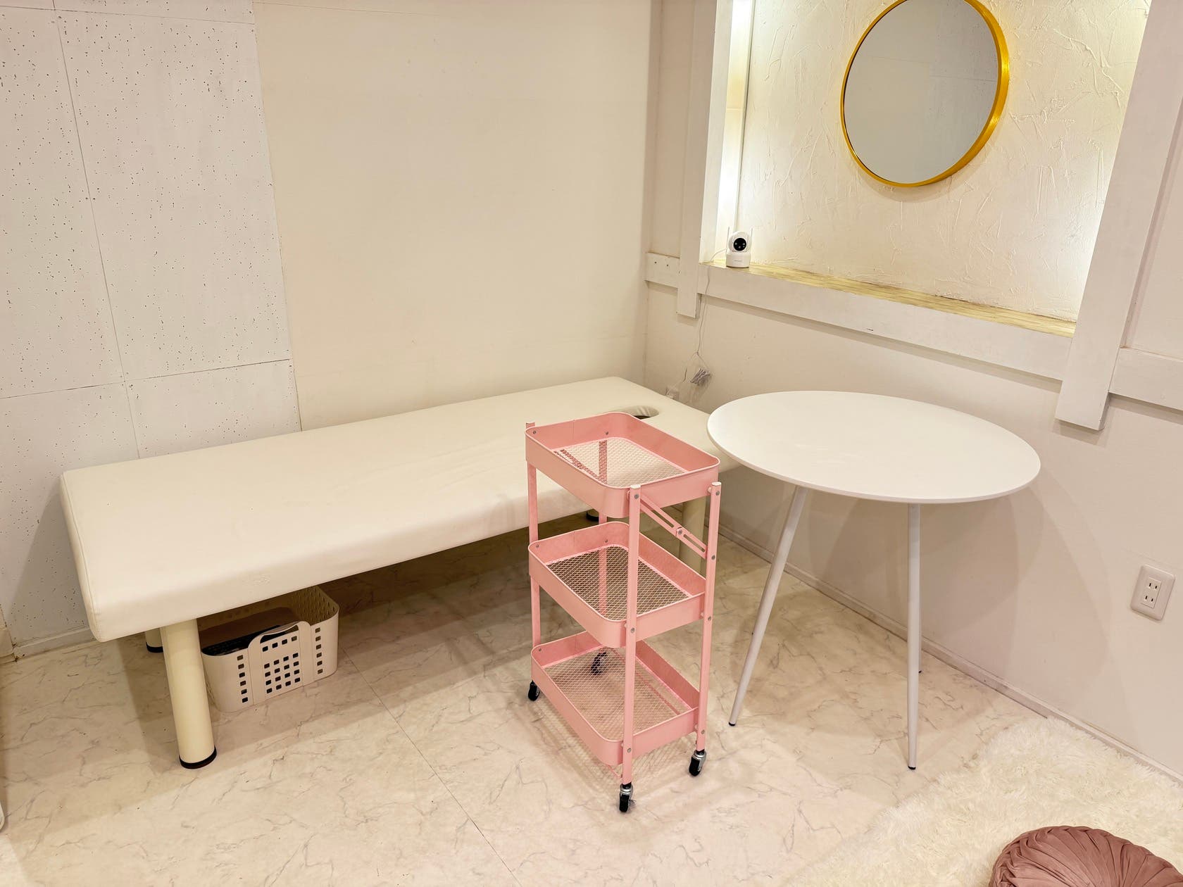 24時間予約可能！シャワールーム・大判ブランケット完備　エステベッド/IH/ホットプレート/調理器具/食器/カトラリー無料の写真12