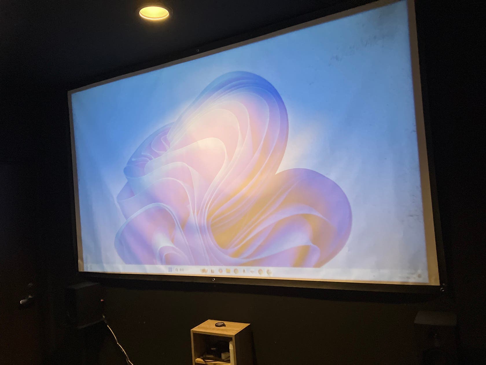 【小倉駅3分・24時間利用可】高速ネット完備｜RTX3060搭載PC・上映OKの写真1