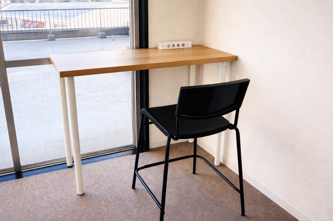 OPEN記念価格！半個室型コワーキングスペースと大型ルーフバルコニー。 集中とリフレッシュを両立するワーク空間。No.②の写真3