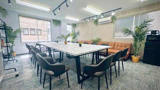 NEW【八丁堀駅2分!宝町駅3分!】最大24名着席/無料Wifi/会議・撮影・女子会・ボドゲ・パーティ・商談等!飲食🍺🍷可!の写真3