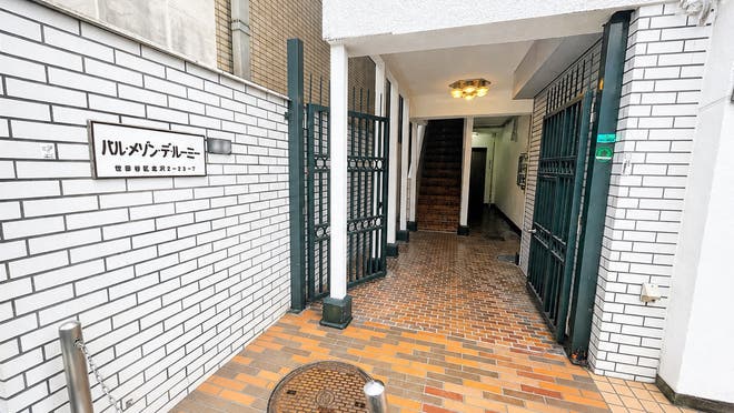 【下北沢駅から徒歩1分】モニター・フリードリンク付き1名個室(ブース3)の写真8