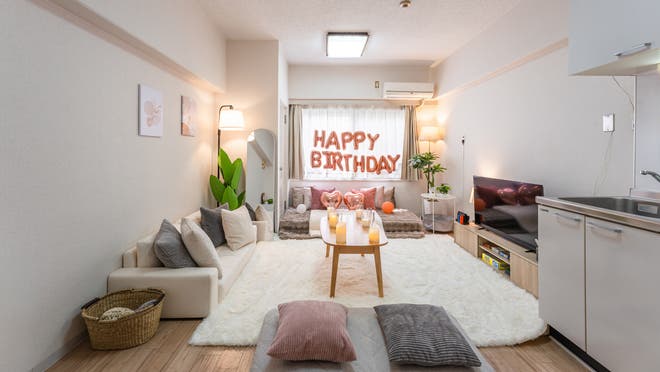 西中島南方2分✨新大阪すぐ🤍ふかふかマット🎁 デート💕女子会🥂映画鑑賞/ボドゲ🎮おしゃ夜会✨誕生日会🎉推し活の写真3