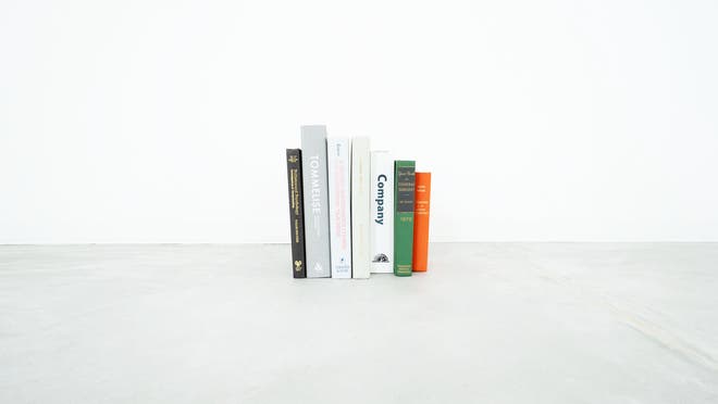 撮影機材無料・自然光・コンクリ床・白壁・アーチ・埋込本棚【 アパレル|撮影|POP UP 】メイクルーム完備・大須観音7分の写真18