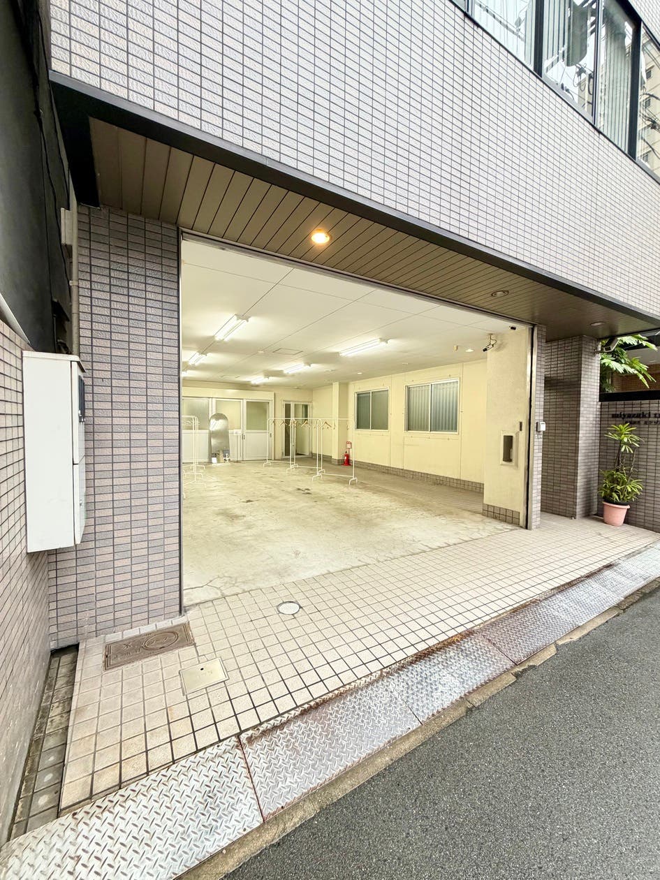 駅徒歩３分⭐️【心斎橋・堀江エリア】72㎡の広々空間、無料備品多数✨展示会、ポップアップやワークショップ会場に最適🧡の写真9